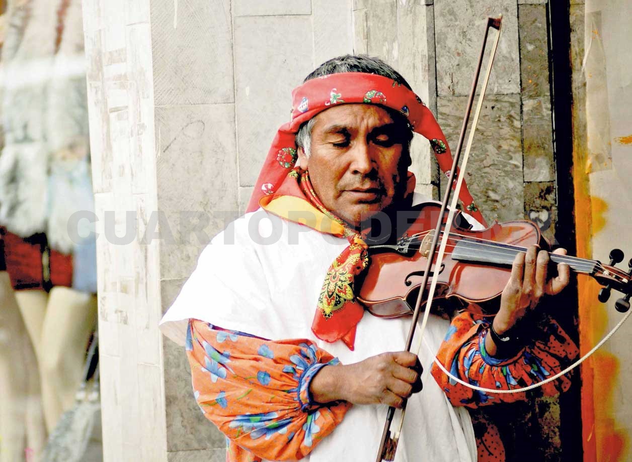 Rarámuris: entre la nostalgia y sobrevivencia