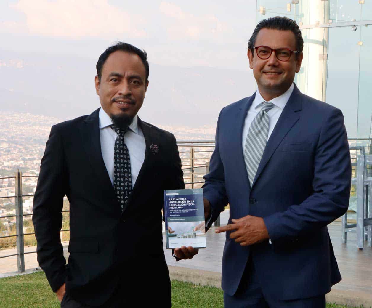 Obed y su nuevo libro