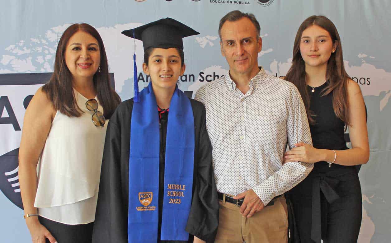 Emotiva ceremonia de graduación