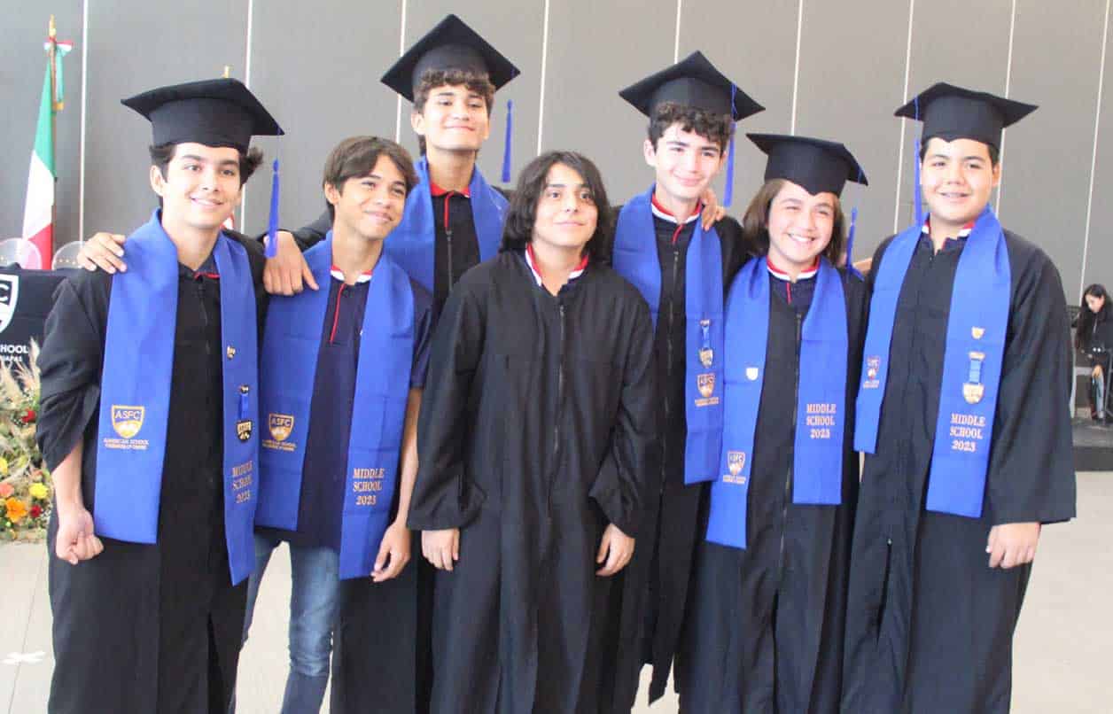 Emotiva ceremonia de graduación