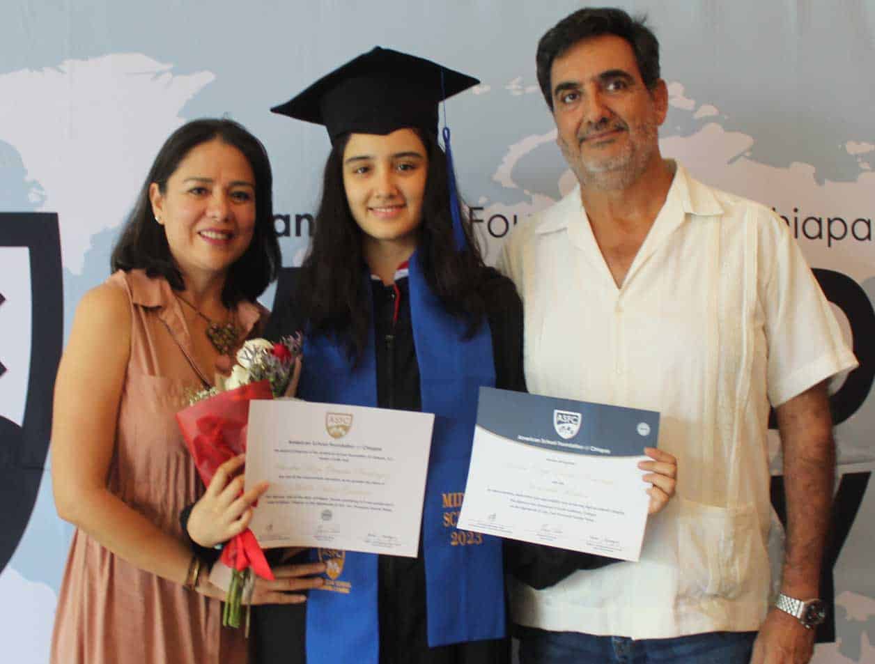 Emotiva ceremonia de graduación